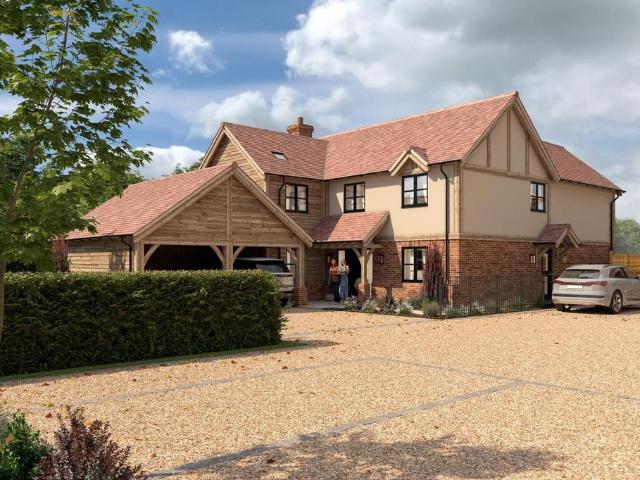 4 bedroom detached house for sale