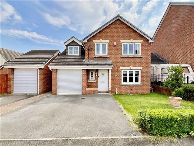 4 bedroom detached house for sale