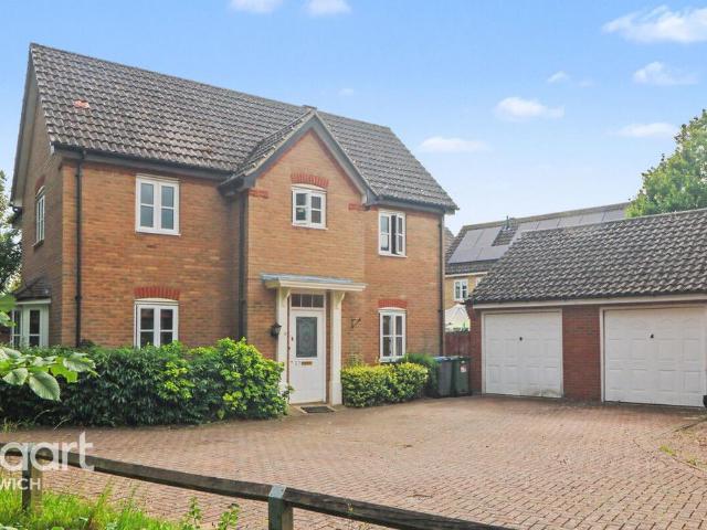 4 bedroom detached house for sale