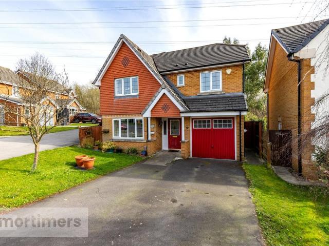 4 bedroom detached house for sale