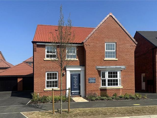 4 bedroom detached house for sale