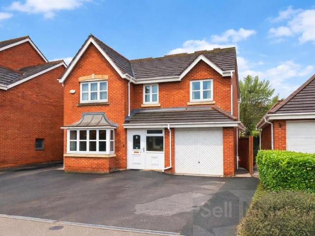 4 bedroom detached house for sale