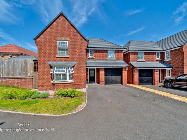 4 bedroom detached house for sale