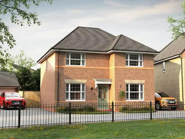 4 bedroom detached house for sale