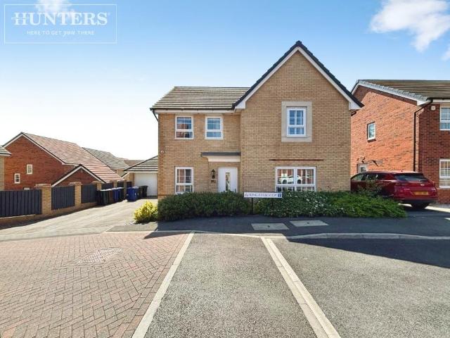 4 bedroom detached house for sale