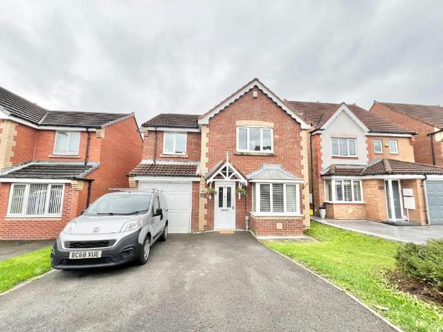 4 bedroom detached house for sale