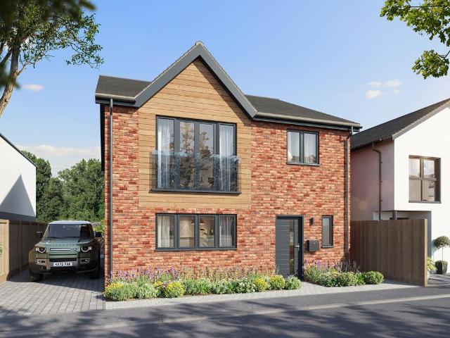 4 bedroom detached house for sale