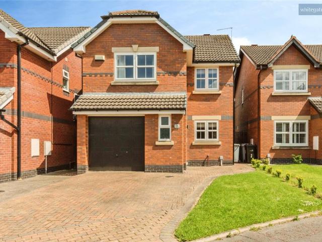 4 bedroom detached house for sale
