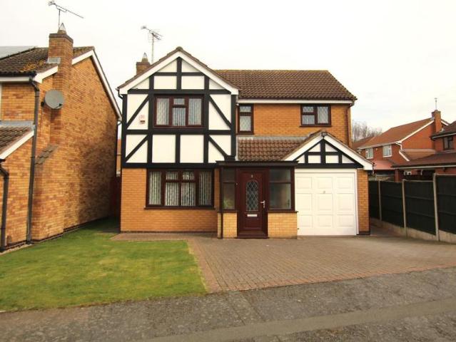 4 bedroom detached house for sale