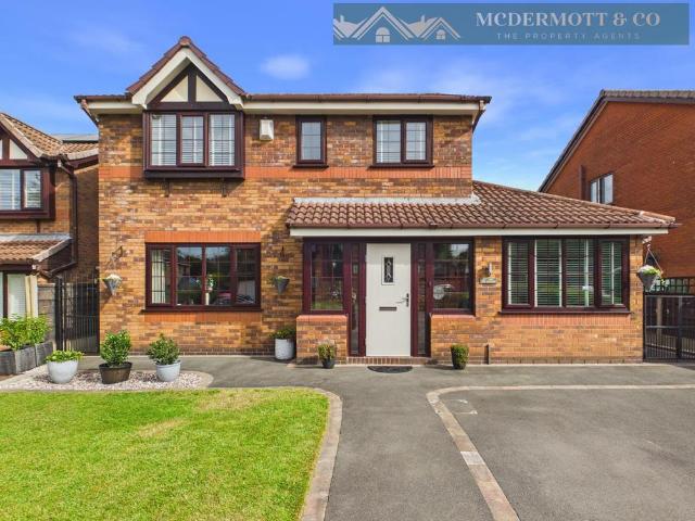 4 bedroom detached house for sale