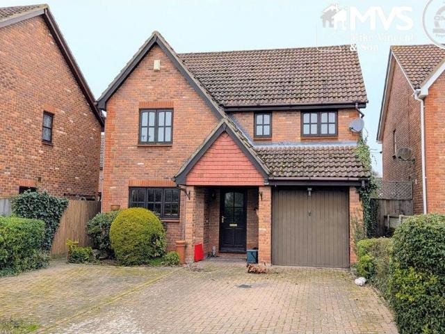 4 bedroom detached house for sale