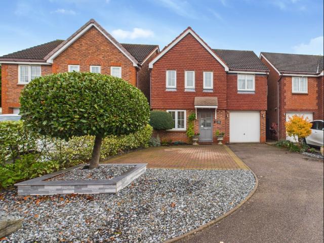 4 bedroom detached house for sale