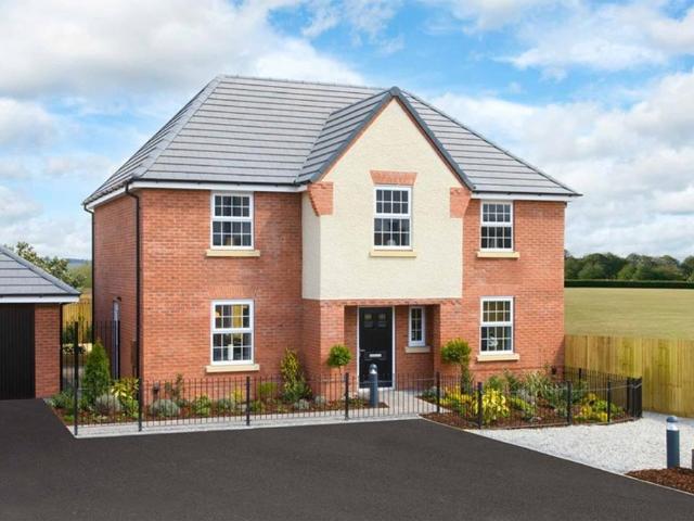 4 bedroom detached house for sale