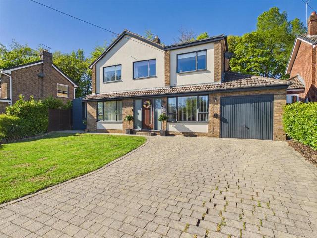 4 bedroom detached house for sale
