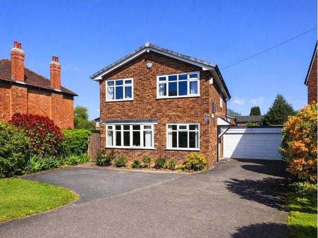 4 bedroom detached house for sale