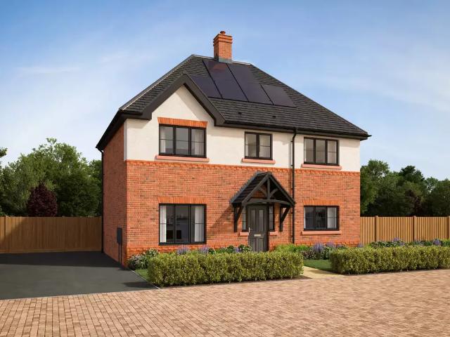 4 bedroom detached house for sale