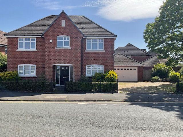 4 bedroom detached house for sale