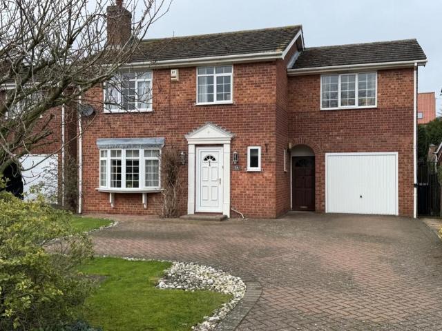 4 bedroom detached house for sale