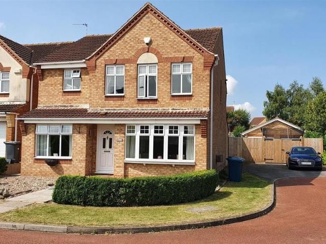 4 bedroom detached house for sale