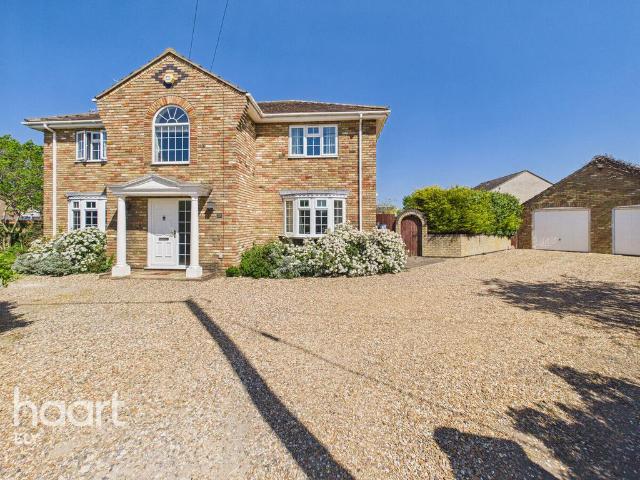 4 bedroom detached house for sale