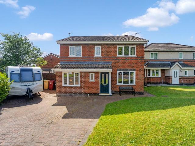 4 bedroom detached house for sale