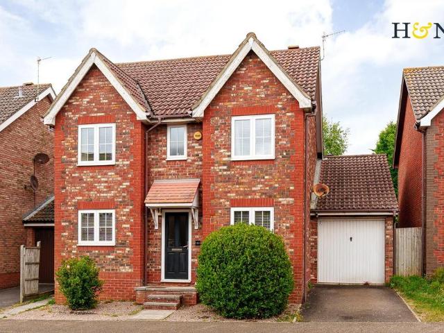 4 bedroom detached house for sale