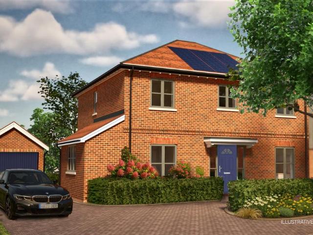 4 bedroom detached house for sale
