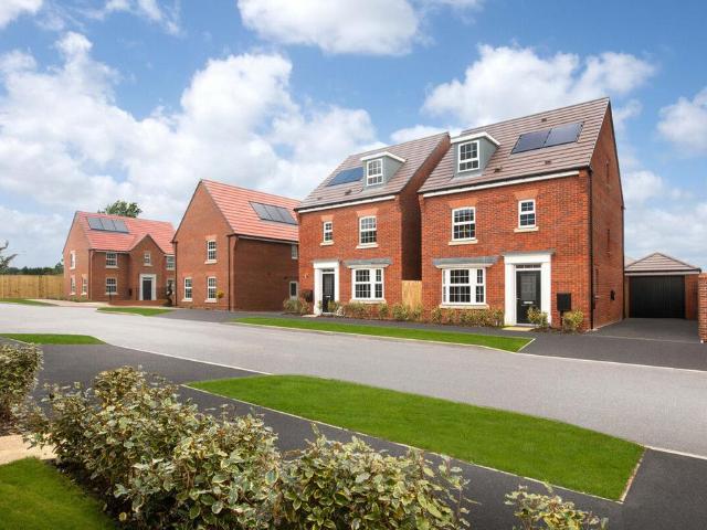 4 bedroom detached house for sale