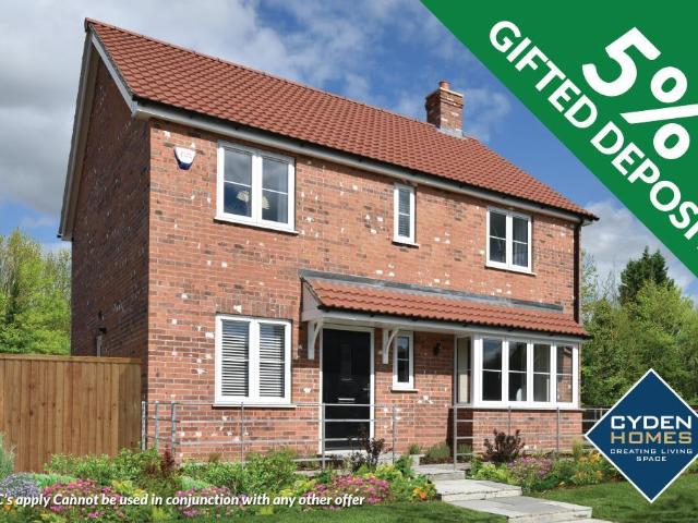 4 bedroom detached house for sale