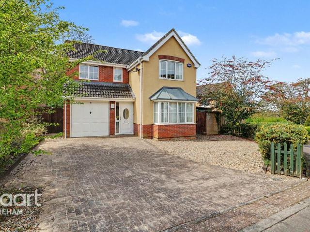 4 bedroom detached house for sale