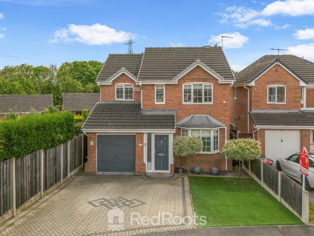 4 bedroom detached house for sale