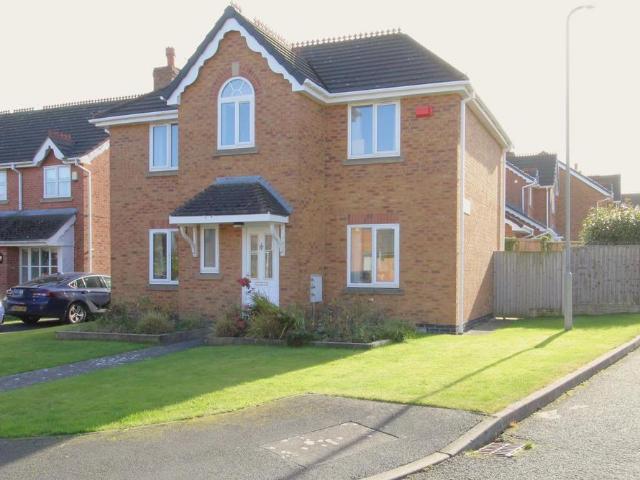 4 bedroom detached house for sale