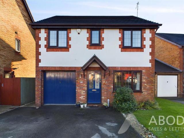 4 bedroom detached house for sale