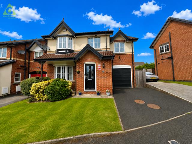 4 bedroom detached house for sale