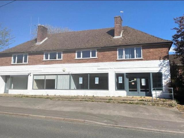 4 bedroom flat for sale