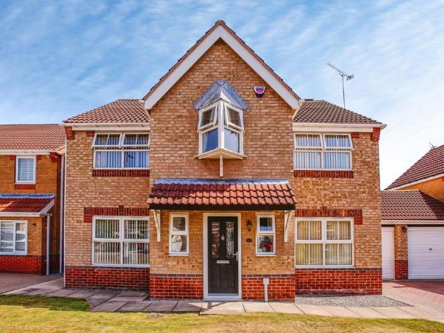 4 bedroom detached house for sale