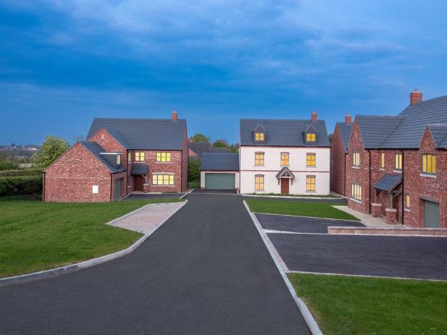 4 bedroom detached house for sale