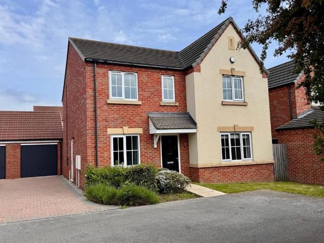 4 bedroom detached house for sale