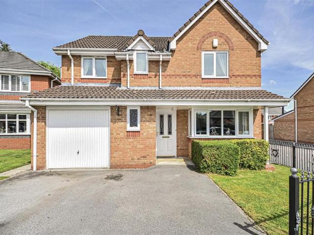 4 bedroom detached house for sale