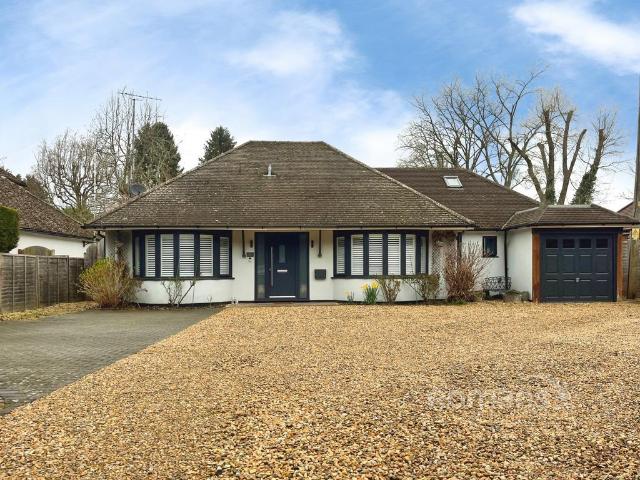 6 bedroom detached house for sale