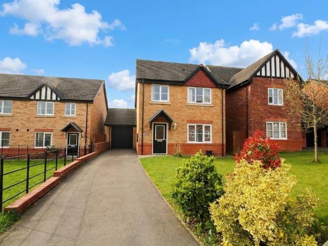 4 bedroom detached house for sale