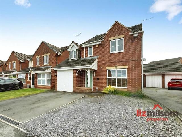 4 bedroom detached house for sale