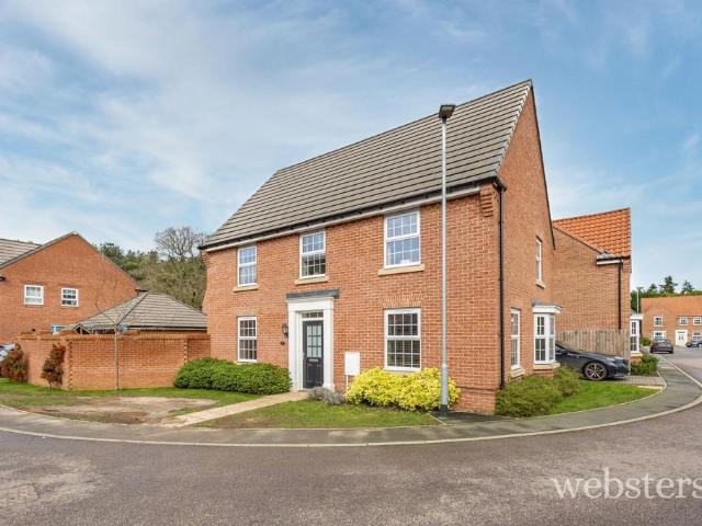 4 bedroom detached house for sale