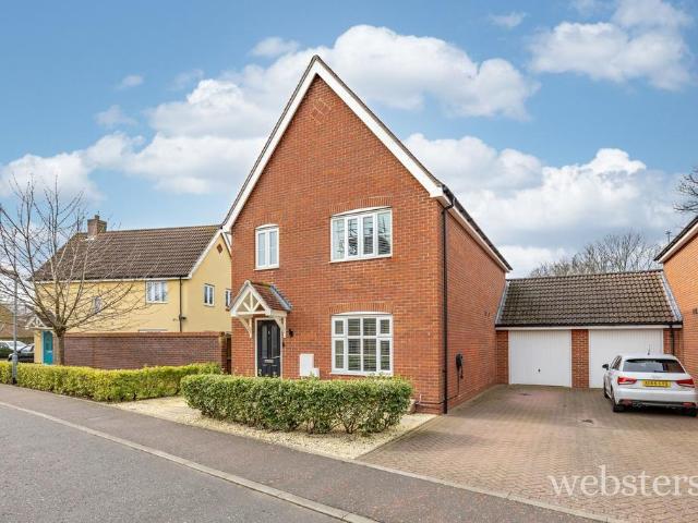4 bedroom detached house for sale
