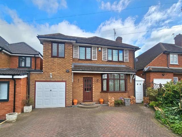 4 bedroom detached house for sale