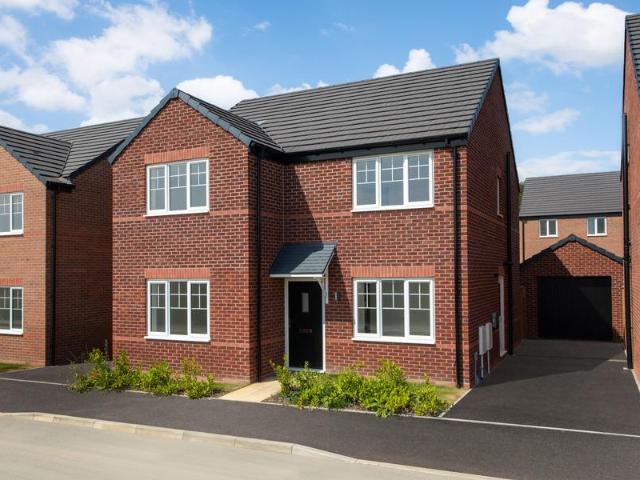 4 bedroom detached house for sale