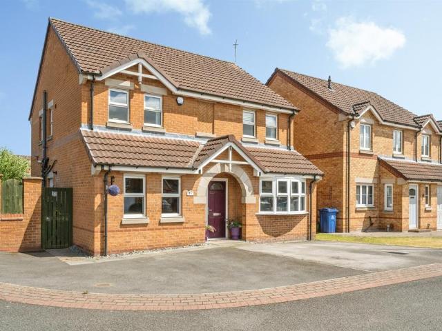 4 bedroom detached house for sale