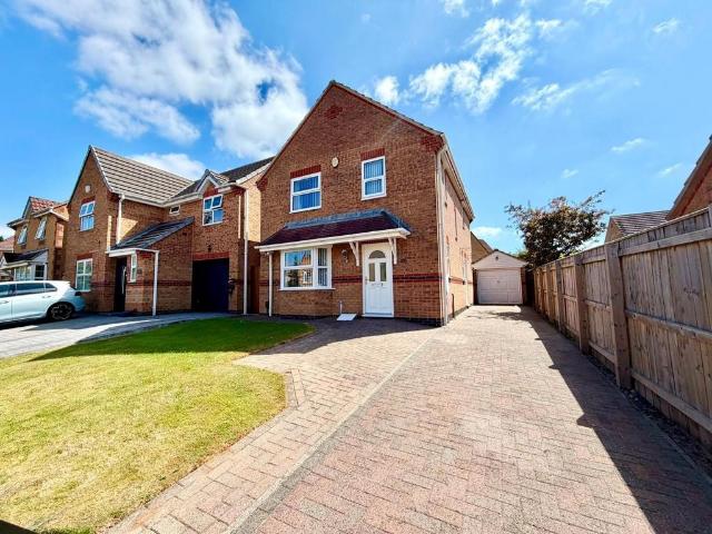 4 bedroom detached house for sale