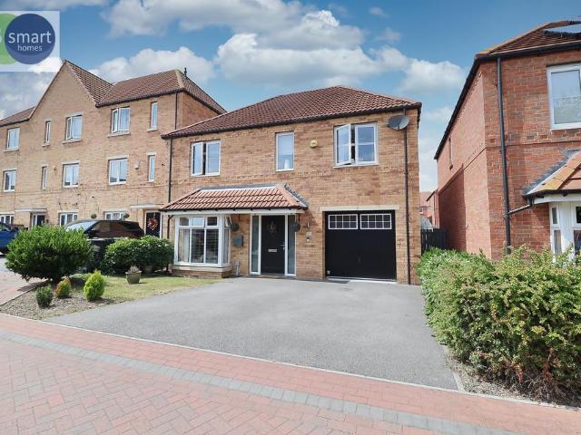 4 bedroom detached house for sale
