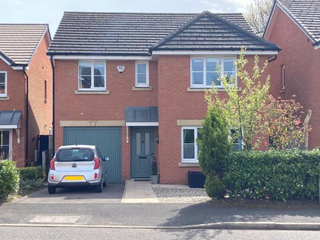 4 bedroom detached house for sale